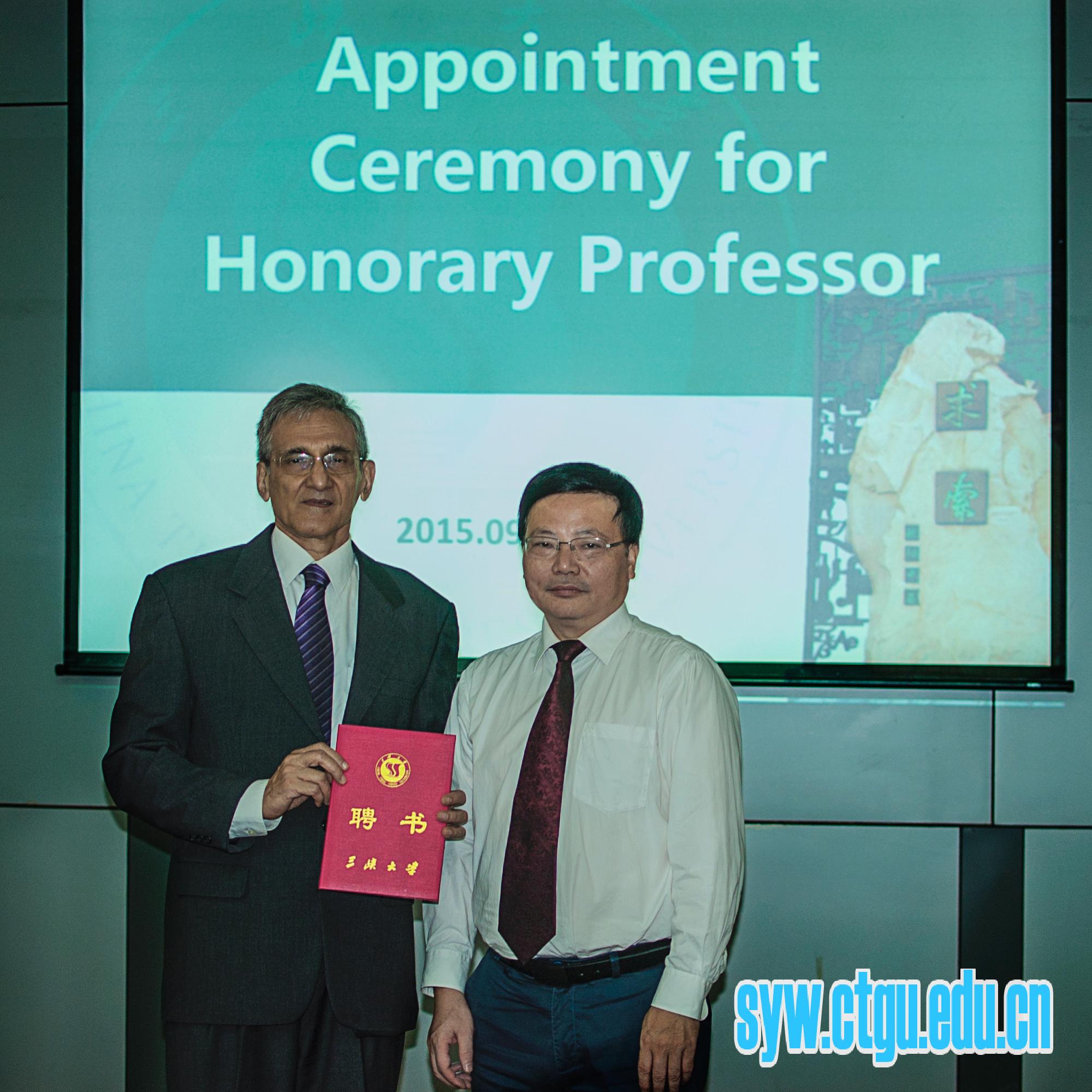 Professor Mukul Sarwar was appointed as the honorary professor of CTGU ...